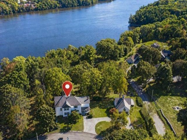 59 Summer St, Hampden, ME 04444