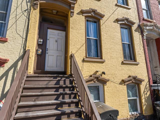 5 Myrtle Avenue