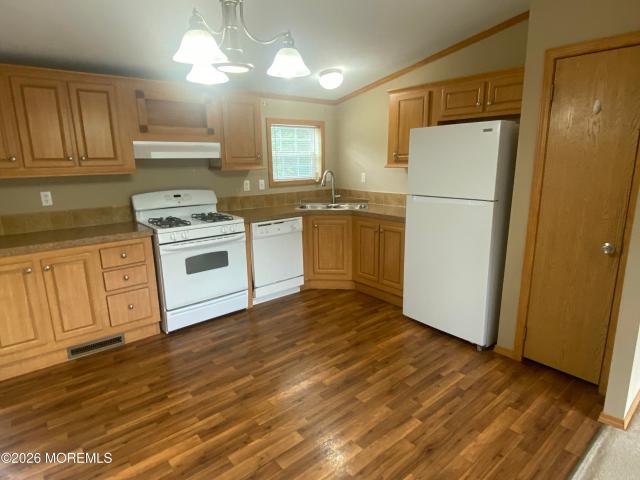 5 Maple Tree Court