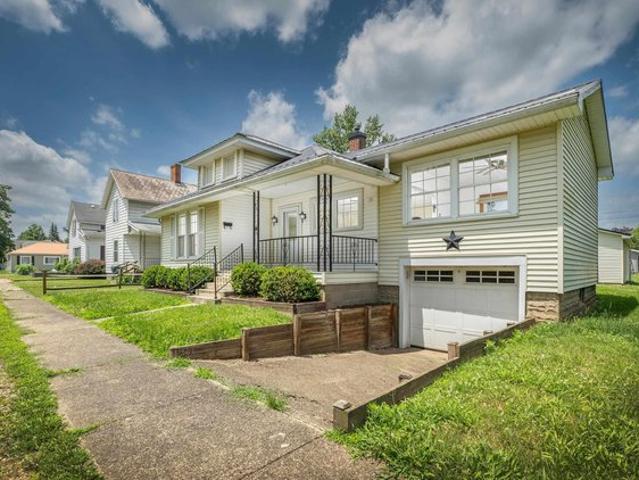 5 Maplewood Ave, Mount Vernon, OH 43050