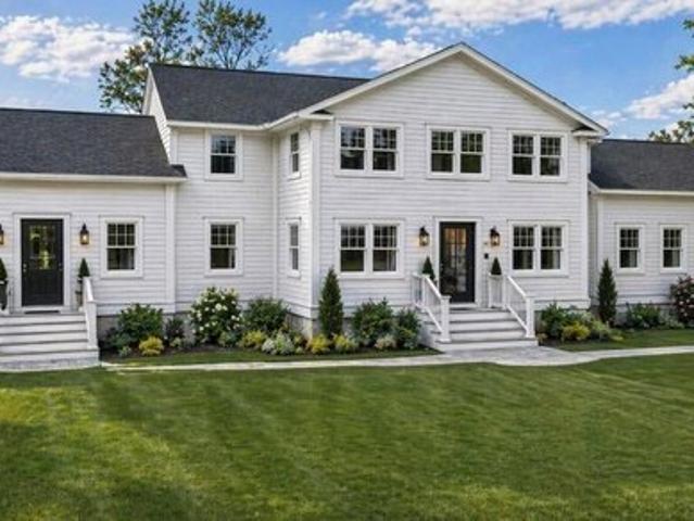 5 Marc St, Shelter Island, NY 11964