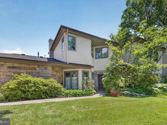 5 Marilyn Ct, Trenton, NJ 08648