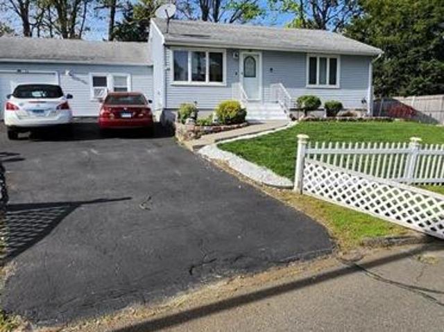 5 Mary Dr, Naugatuck, CT 06770