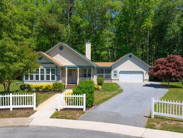5 Mary Joe Ct, Ocean View, DE 19970