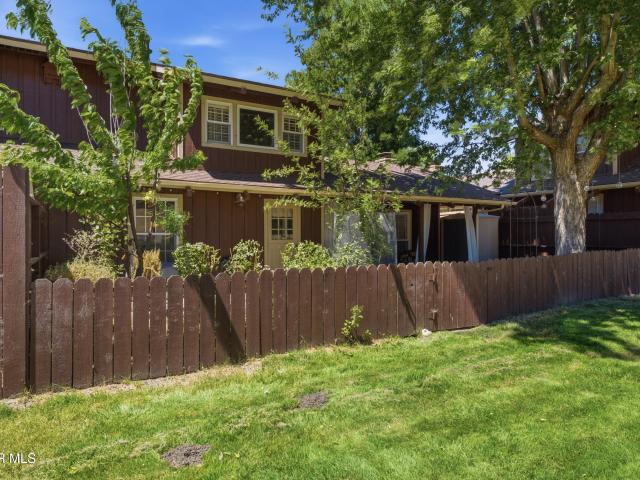 5 Meadow Lakes Dr, Tehachapi, CA 93561 | MLS #26003
