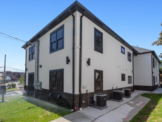 5 Milton Ave # D