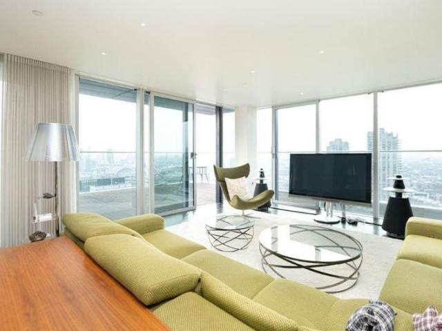 5 Moor Lane, London, EC2Y 9BB 3 bed apartment to rent £14,300 pcm £3,300 pw