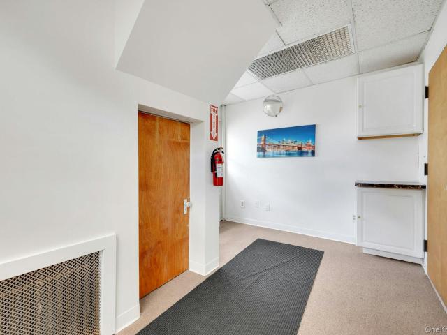 5 Montague Street