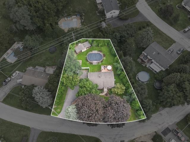 5 Mott Dr