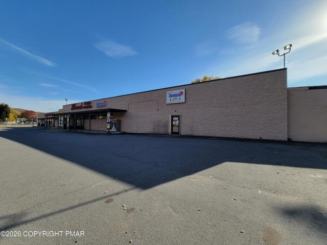 5 Mountain Mall