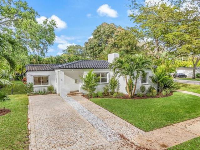 5 NW 107th St, Miami Shores, FL 33168