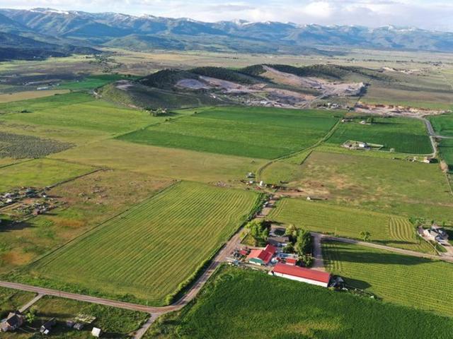 5 N Gravel Pit Rd E, Mount Pleasant, UT 84647