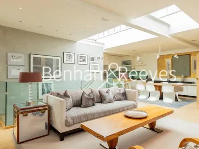 5 Napier Place, London, W14 8LG, United Kingdom | 3 bed apartment for rent #128995438 | Rentberry