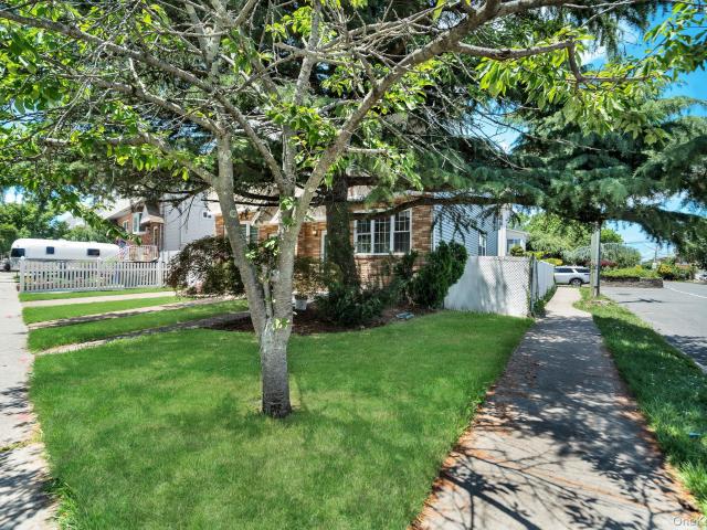 5 Notus Avenue