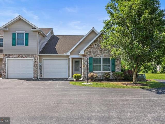 5 Oxen Ln, New Oxford, PA 17350