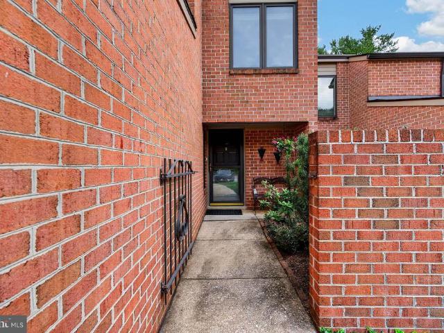5 Oakridge Court