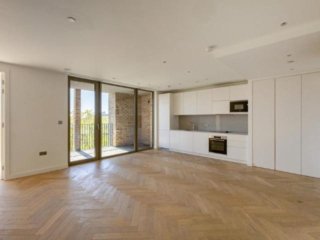 5 Oberman Road London NW10 2 bed flat to rent £2,250 pcm £519 pw