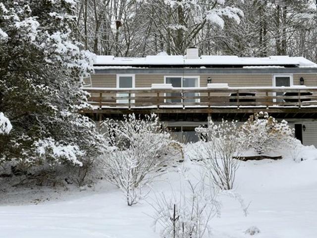 5 Old Turnpike Rd, Epsom, NH 03234