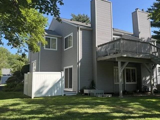 5 Autumn Ln Unit 5, Amherst, MA 01002