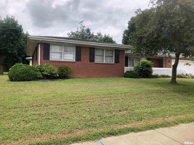 5 Adloff Ln, Springfield, IL 62703