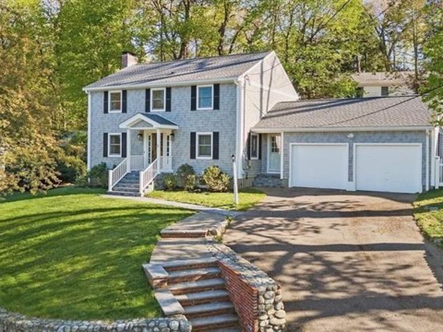 5 Alpine Cir, Wakefield, MA 01880