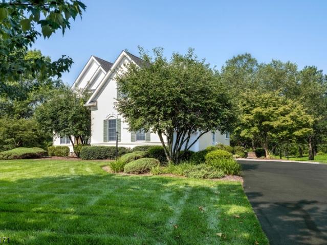 5 Alvamar Ct