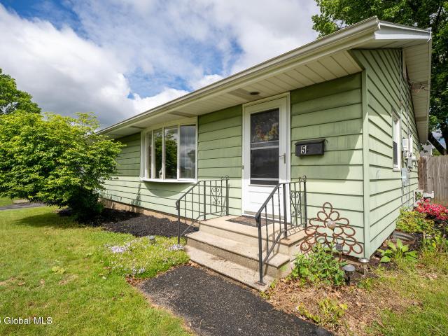 5 Buttercup Drive