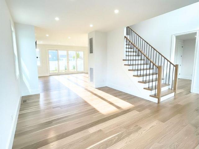 5 Baker Lane