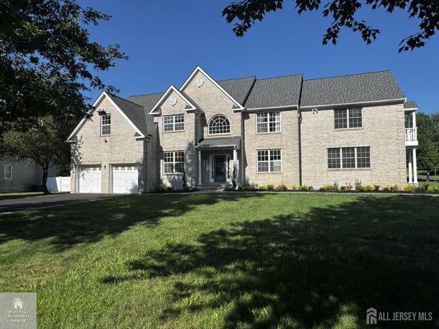 5 Bard Dr, Monroe, NJ 08831