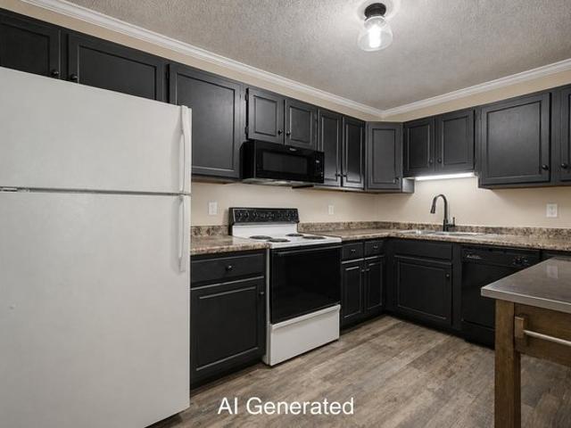 5 Bartemus Trl Apt 105, Nashua, NH 03063