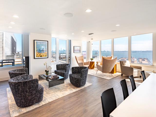5 Bay Street, Staten Island, NY