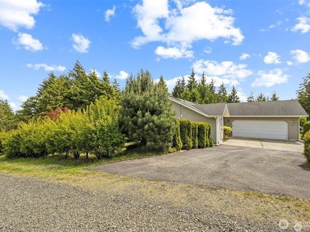 5 Bayview Ln, Hoquiam, WA 98550