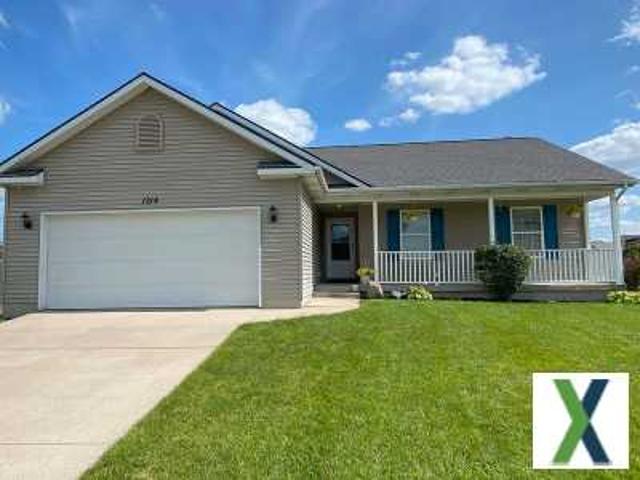 5 bd, 3 ba, 2253 sqft Home for sale Holt, Michigan