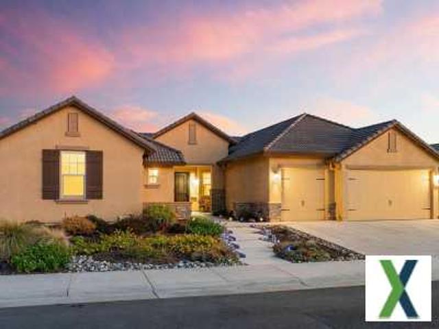 5 bd, 3 ba, 2428 sqft Home for sale Galt, California