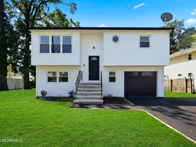 5 Beacon Ter, Keansburg, NJ 07734