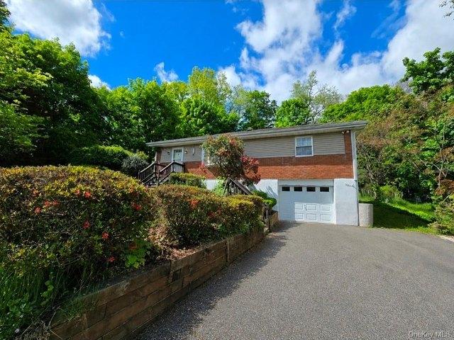 5 Beaverbrook Rd, New Windsor, NY 12553