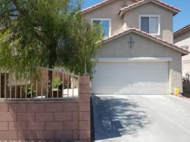5 Bed/2.5 Bath Single Family Home in Las Vegas Avail. 09/16/.
