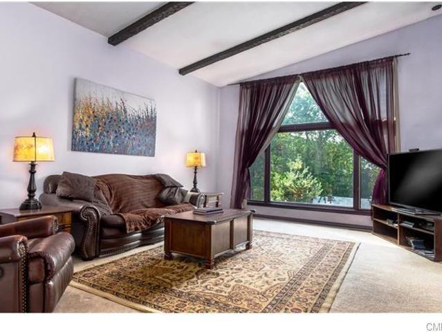 5 Bed 4 Bath House 34 MINUTEMAN DR for sale in Milford, Connecticut