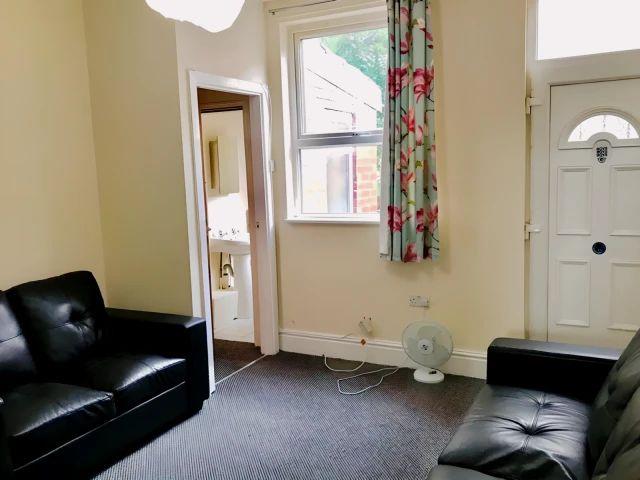 5 Bed 1 Bath