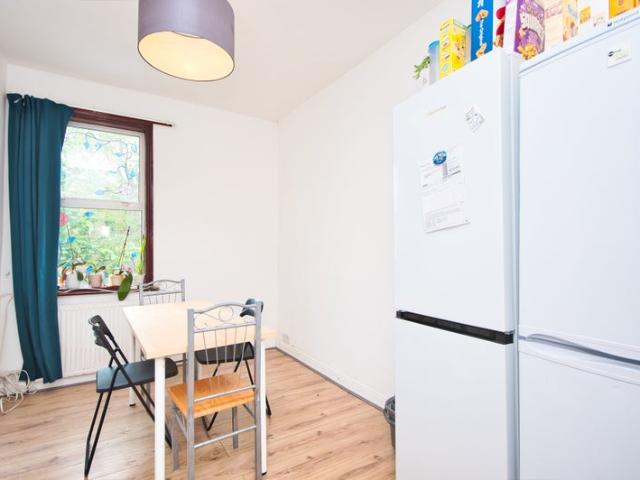 5 Bed 2 Bath House Near Stratford Westfield E15