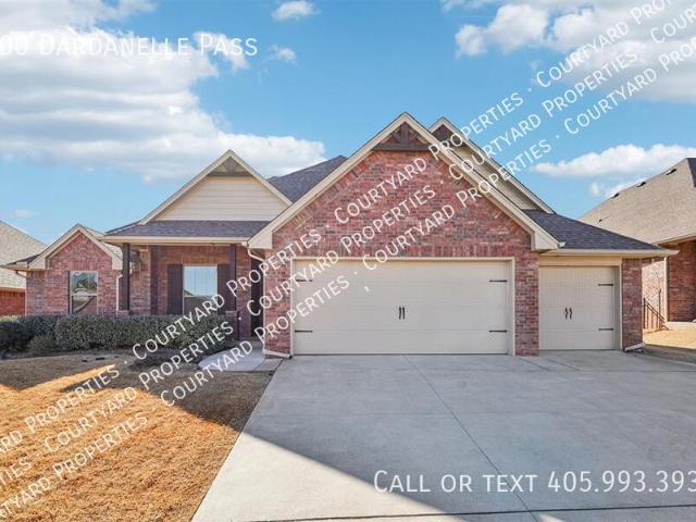 5 Bed 3 Bath Gated Neighborhood