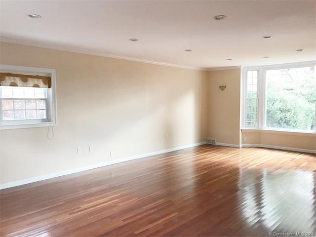 5 Bed 3 Bath House 19 HIGH FARMS RD for sale in West Hartford, Connecticut