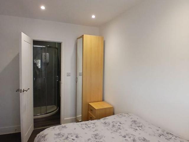 5 bed terraced house to rent in Harmer Road, Norwich, Norfolk