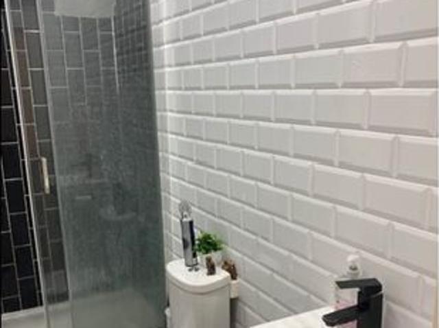 5 Bed Terraced House, Whitehorse Road, CR0