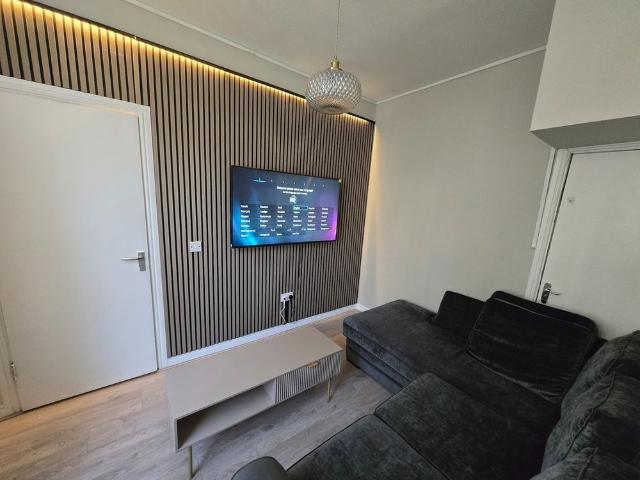 5 Bed Terraced House, Wiggin St, B16