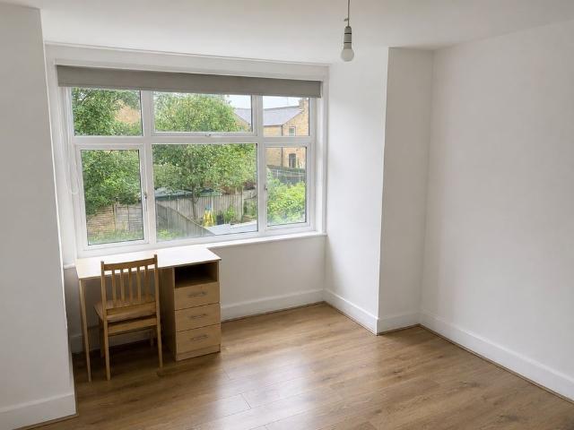5 Bed Terraced House, Boreham Road, N22