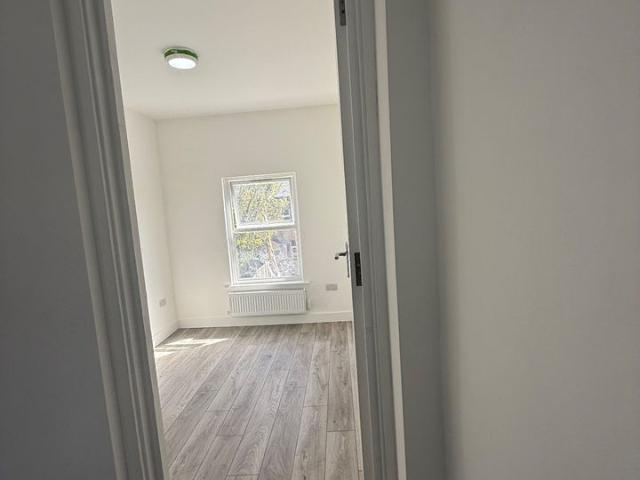 5 Bed Terraced House, Bulwer Road, N18