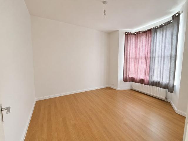 5 Bed Terraced House, Elm Grove, SE15