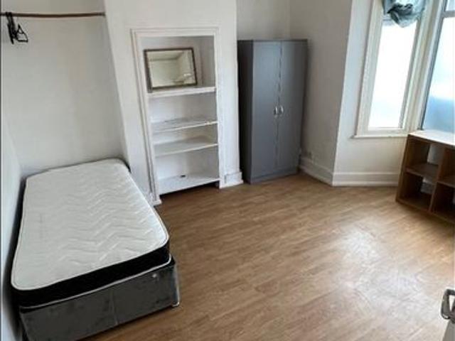 5 Bed Terraced House, Ermine Road, SE13