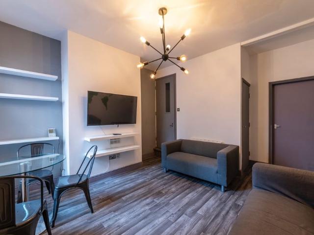 5 Bed Terraced House, Gloucester Avenue, NG7